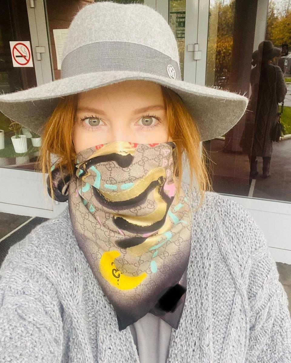 Подольская предстала в винтажном платье с кружевными вставками - Рамблер/новости