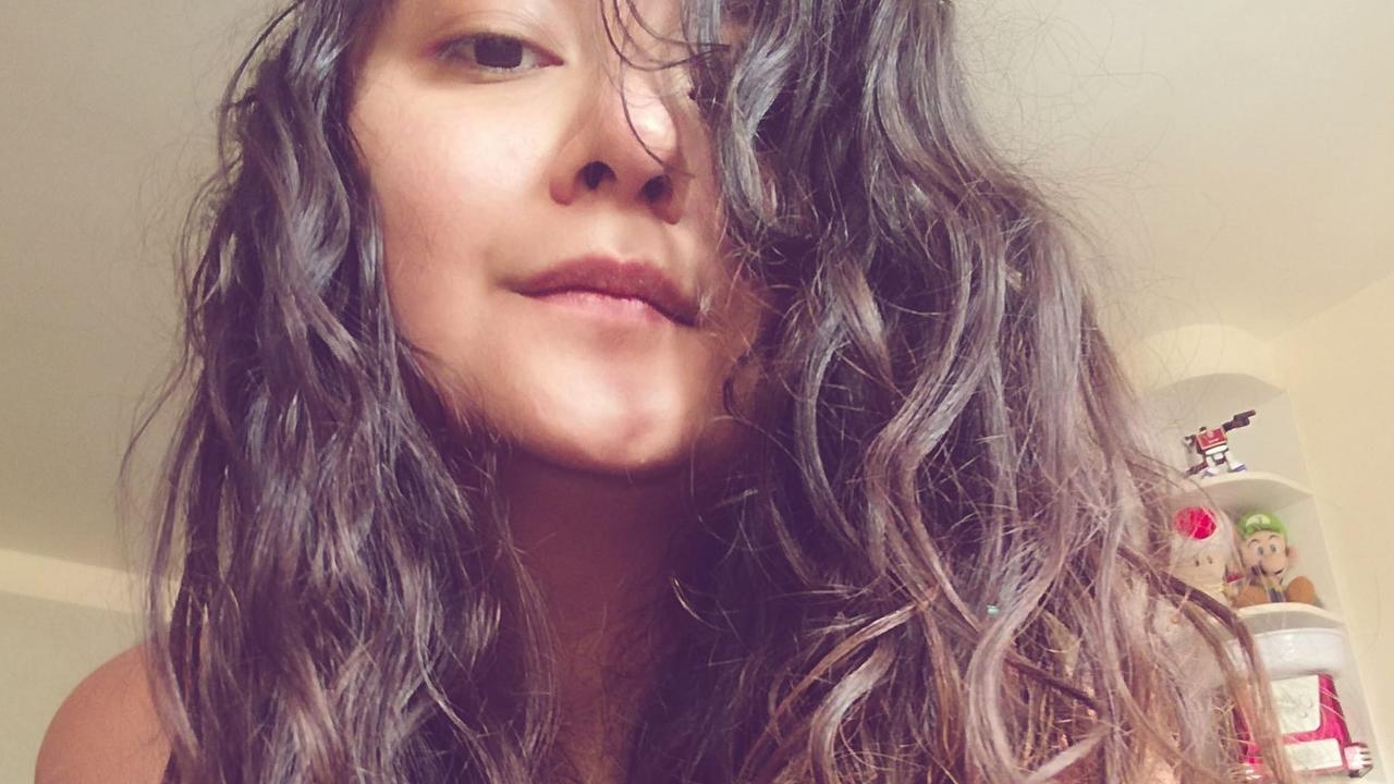 Девушка сама отремонтировала кухню почти без денег. Результат не выглядит дешево | WMJ.ru